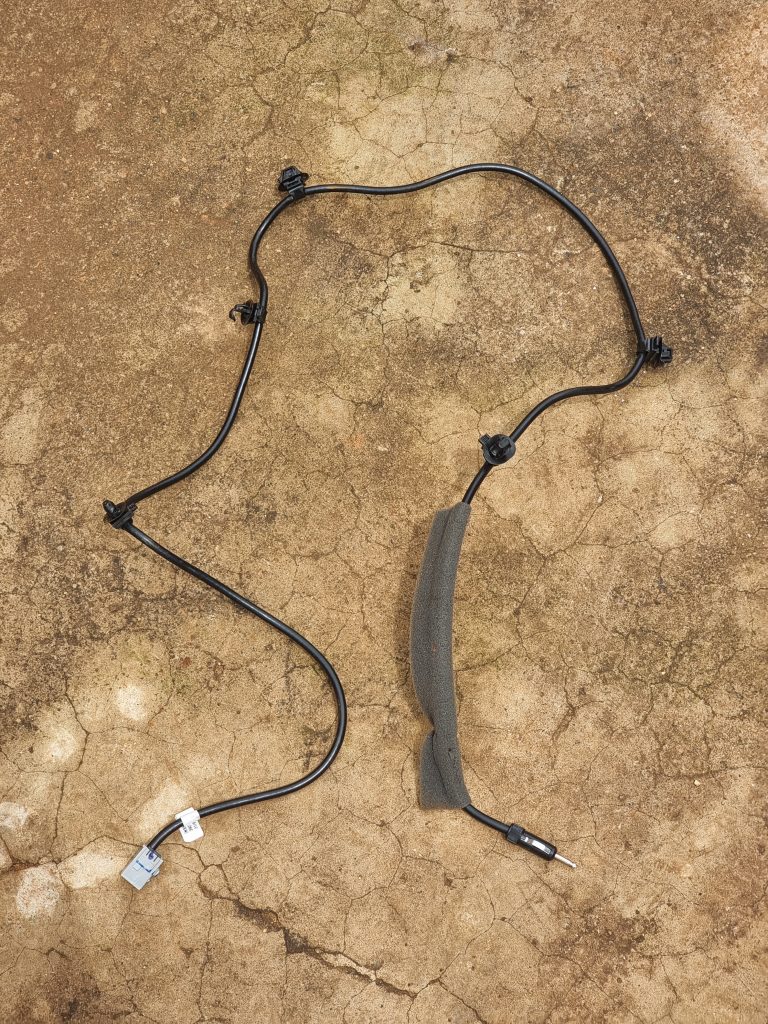 Suzuki Vitara K15B Cigarette Light Wiring - Ebies Auto Breakers